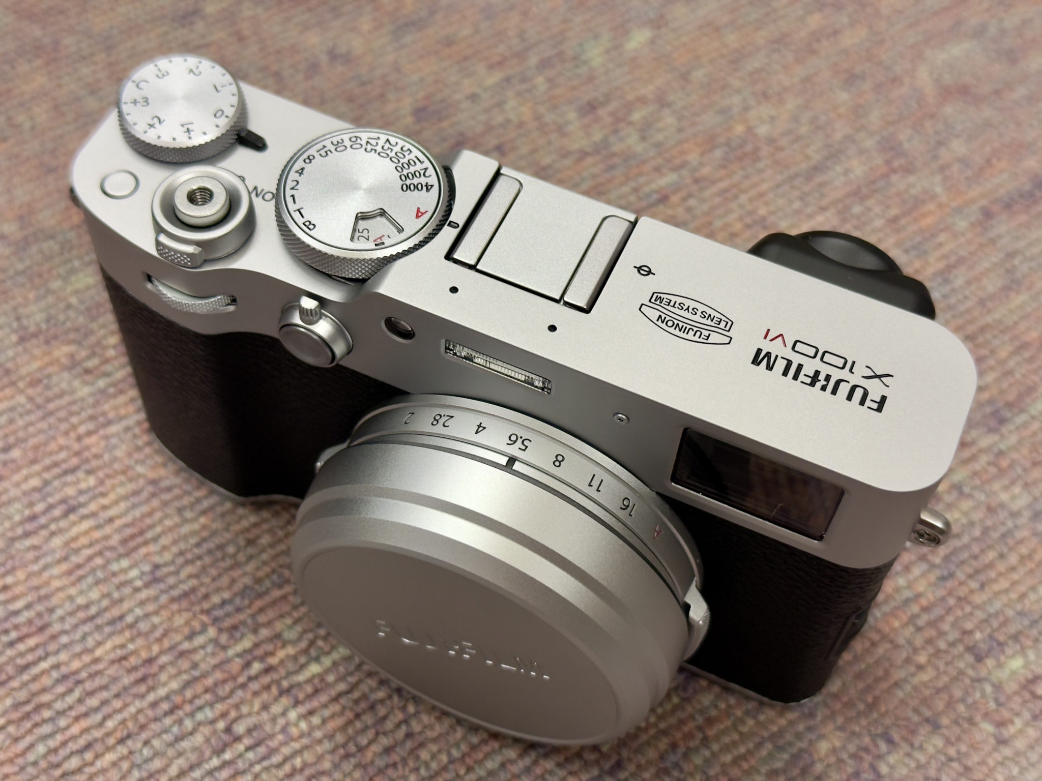 FUJIFILM X100Ⅵがやって来ました。 | 僧侶×写真家 高橋直暉
